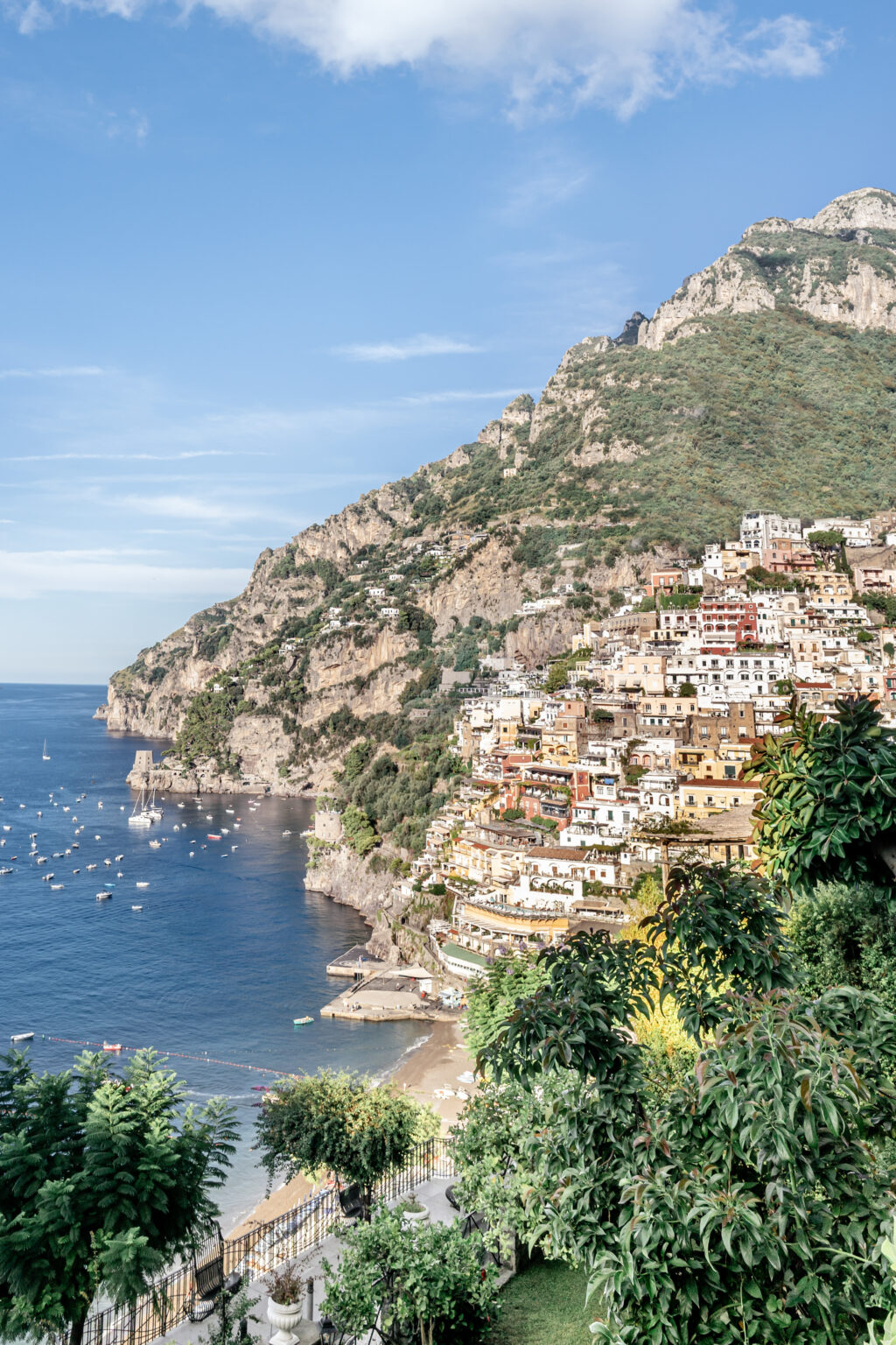 Having a destination wedding on Italy's Amalfi Coast - victoriaamrose.com