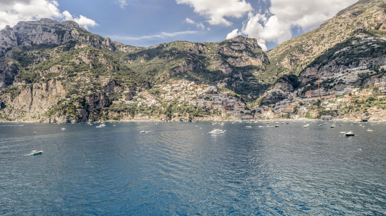 Having a destination wedding on Italy's Amalfi Coast - victoriaamrose.com