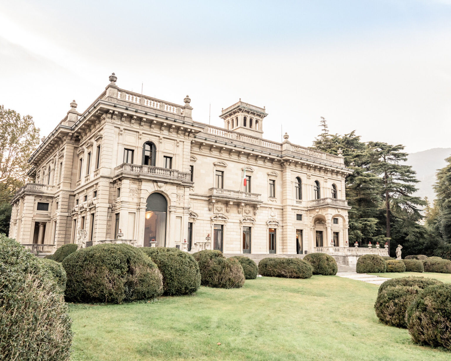 A Luxurious Wedding Venue on Lake Como, Italy