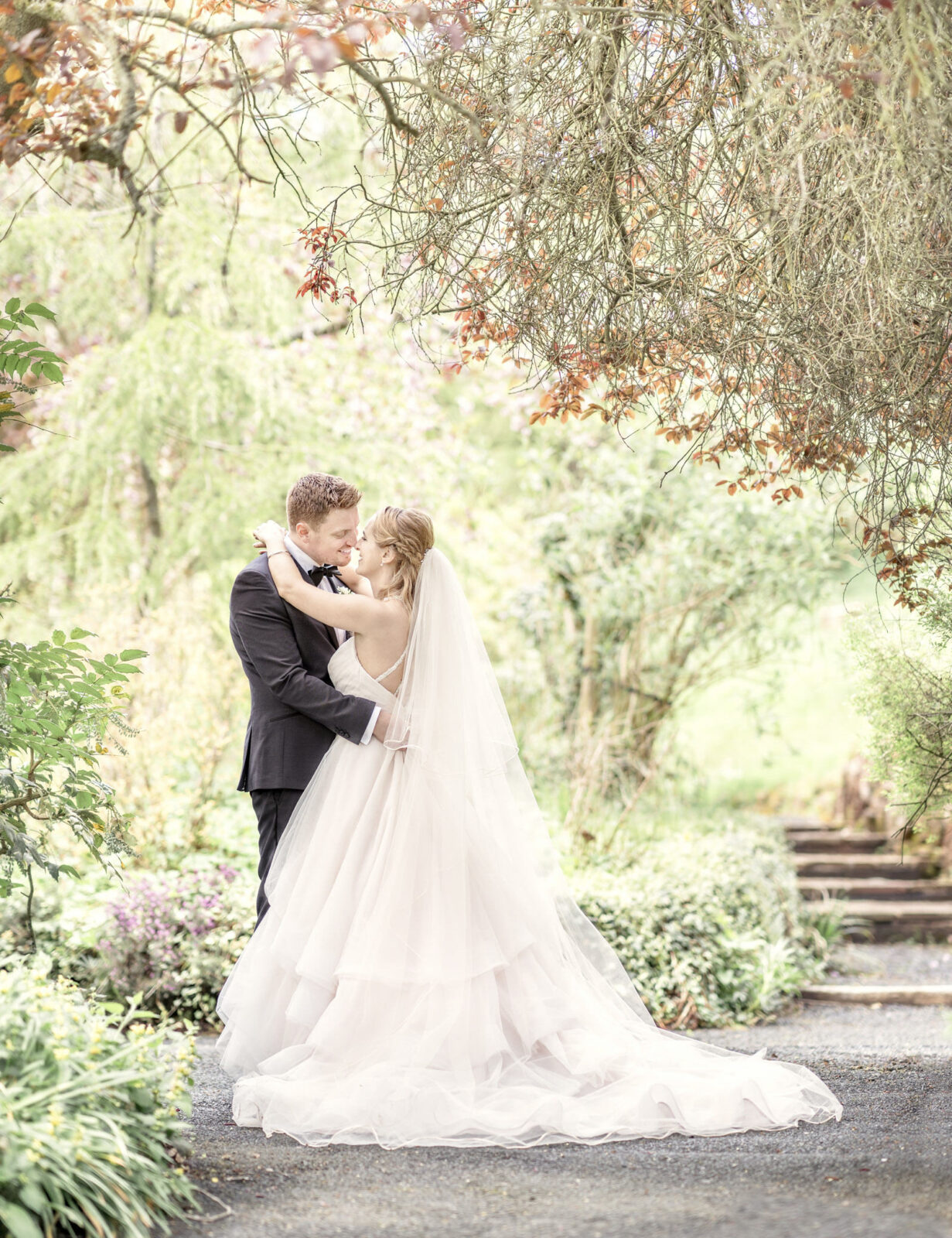 Getting married? A guide to getting wedding photos you will love!